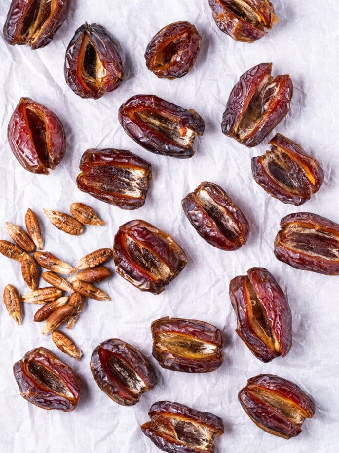 Date Snickers (absolutely incredible 5-ingredient recipe!)