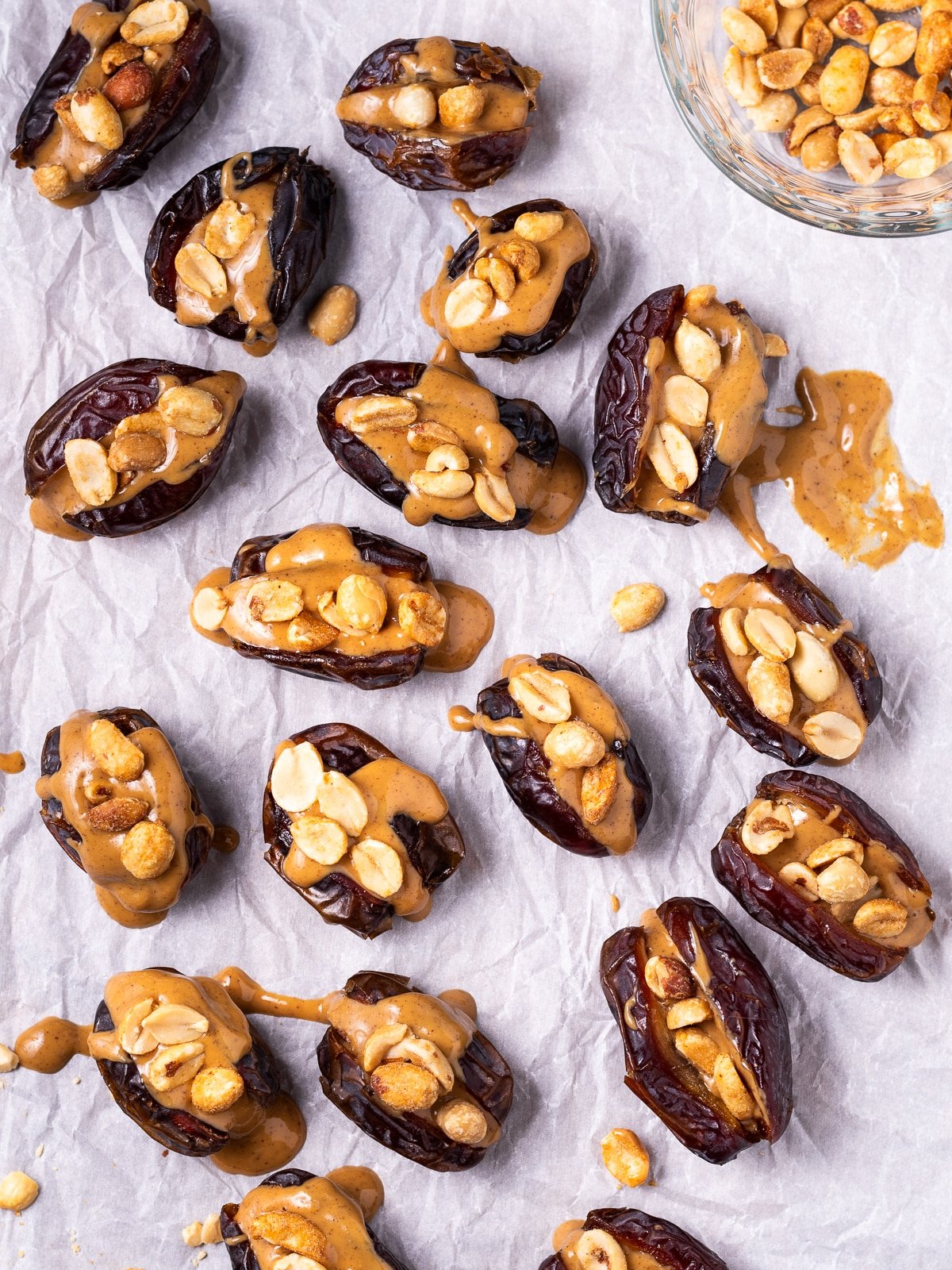 Date Snickers (absolutely incredible 5-ingredient recipe!)