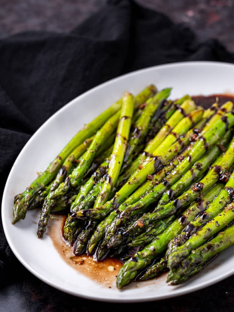 Balsamic Asparagus Recipe (the best way to cook asparagus!)