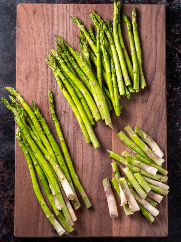 Balsamic Asparagus Recipe (the best way to cook asparagus!)